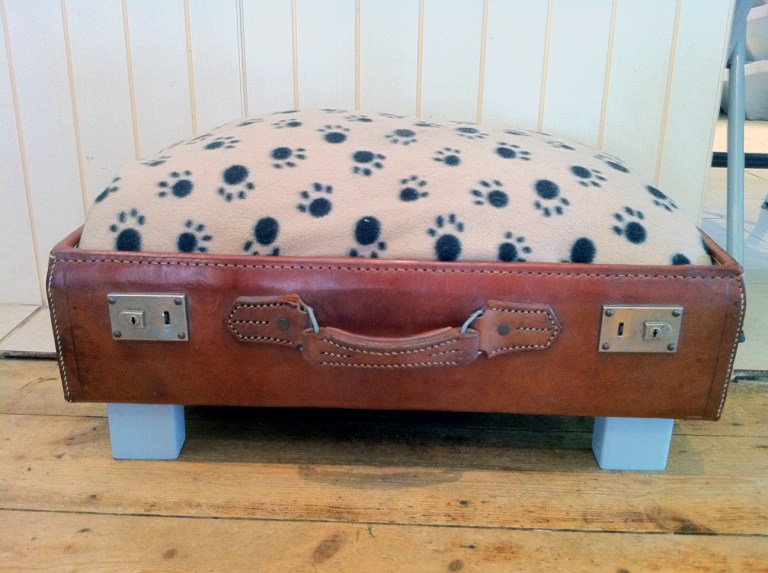 How To Make A Dog Bed From An Old Suitcase | Sewchet