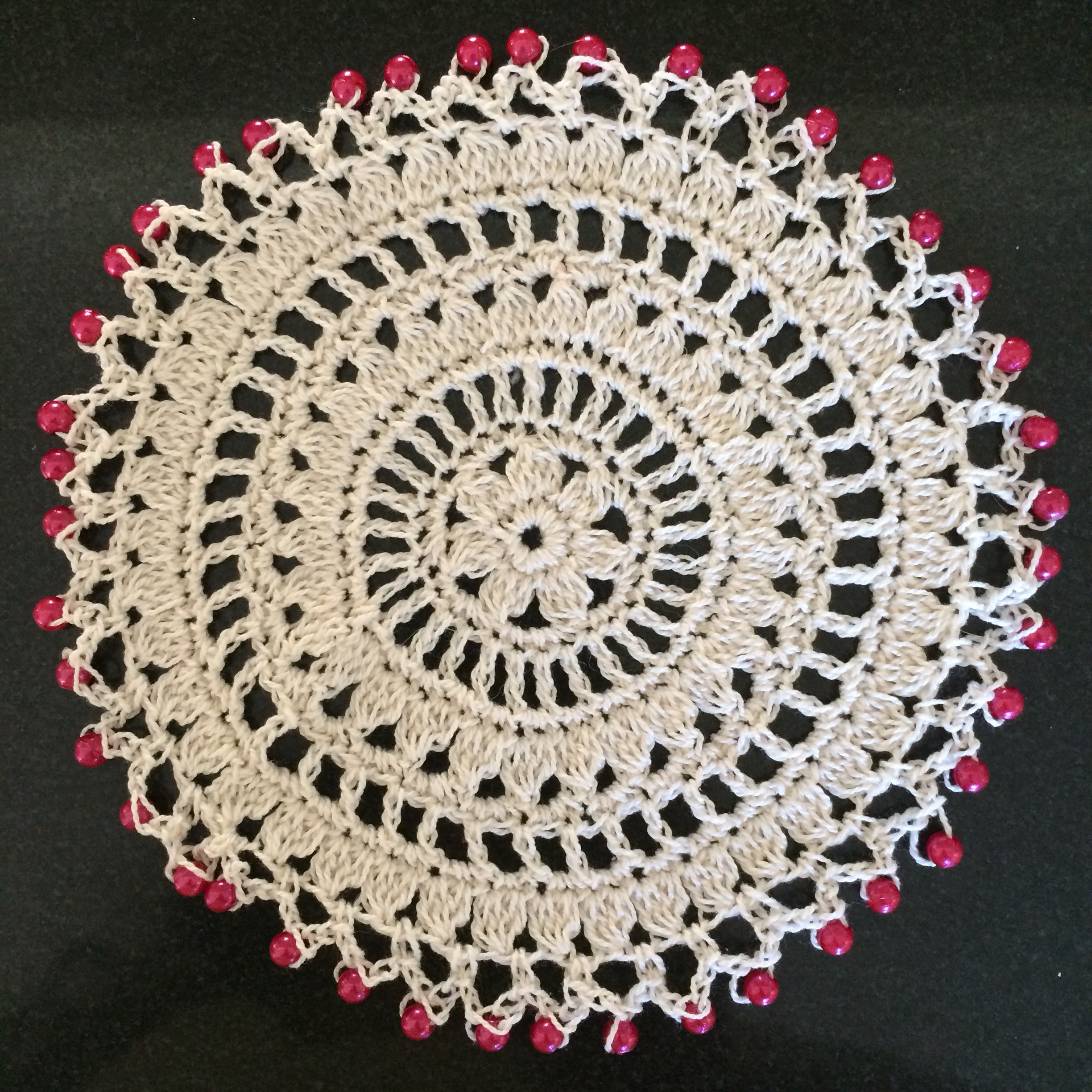 Beaded Crochet Wine Glass Cover – A Tutorial | Sewchet